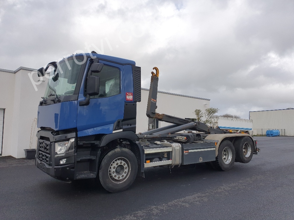 Camion porteur occasion - Plateau grue d'occasion - Perrot VI